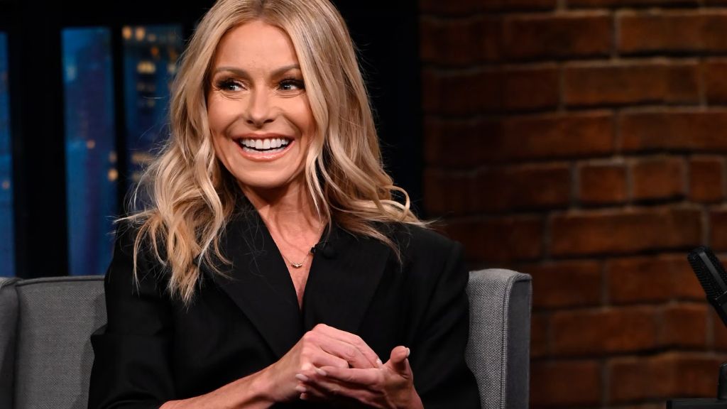 Kelly Ripa Net Worth 2025: How the TV Icon Built a Massive Fortune from ...